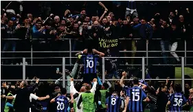 LDC : l'Inter domine l'AC Milan et file en finale | Deutsche Welle ...