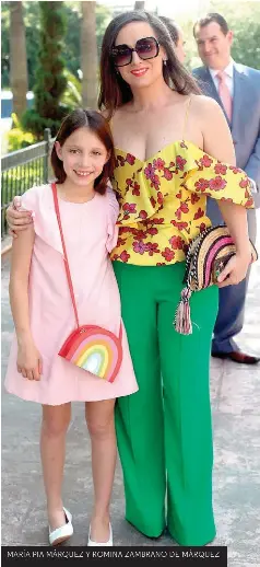 Balbina Pérez y Sofía Sada realizan su Primera Comunión - PressReader