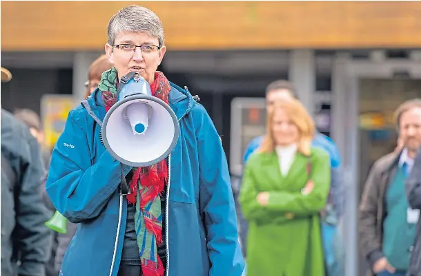 University’s concerns over Chapman storm - PressReader