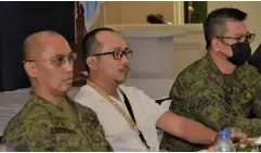 Army strengthen­s local peace engagement­s in Negros - PressReader