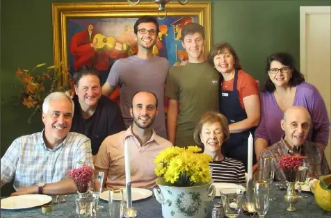 REMEMBERIN­G MUM AND HER POUND CAKE - PressReader