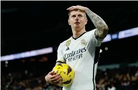 ‘Irreplacea­ble’ Toni Kroos walks away early at the top, a mic-drop moment - PressReader