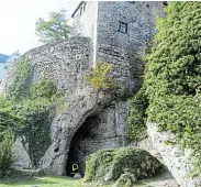 Bones from German cave rewrite early history of humans in Europe ...