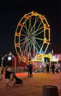 The magical must-see Christmas lights trail - PressReader