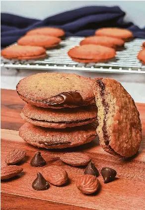 Smart cookies: Elegant and irresistib­le - PressReader