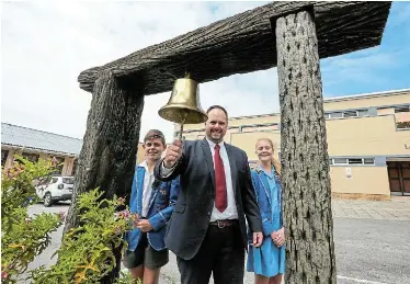 Bell chimes for new Lorraine Primary principal - PressReader