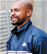 LES HELLS ET GREGORY WOOLLEY - PressReader