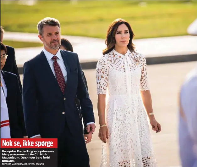 DET KONGELIGE ABSURD-TEATER - PressReader