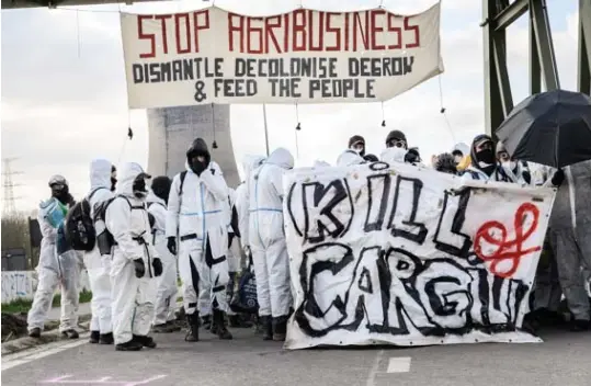 Radicalise­ring in klimaatbew­eging Code Rood “neigt naar extremisme ...