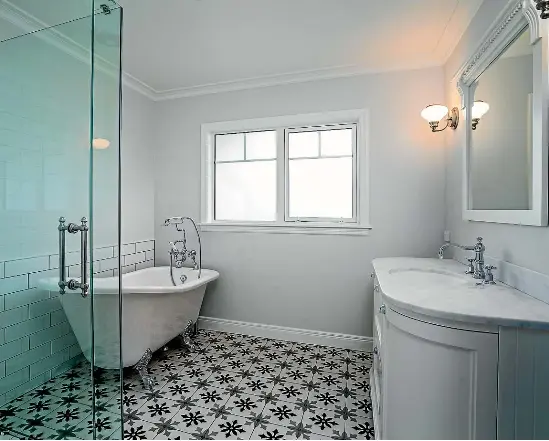 Tips for bathroom renovation­s - PressReader