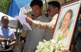 IN AURORA HOMETOWN, HERO’S BURIAL FOR ANGARA - PressReader