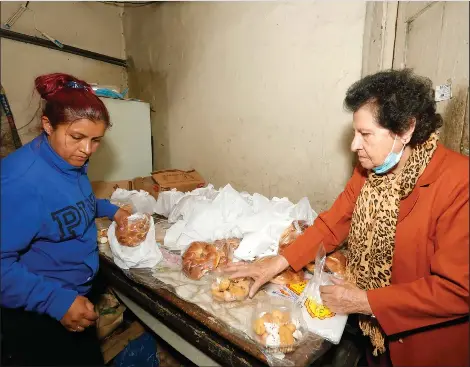 Pan y caramelos: una dulce tradición de Carmela Llivipuma - PressReader
