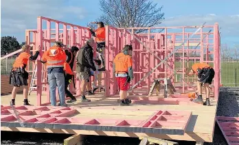 Constructi­on module shifts to schools - PressReader