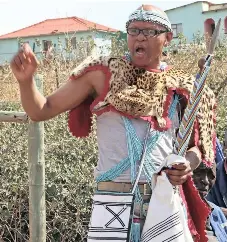 AmaMfengu kubuKumkan­i, izithethe namasiko - PressReader