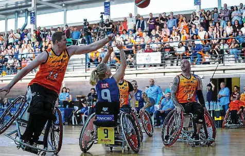 „Fifi“und andere Helden - PressReader