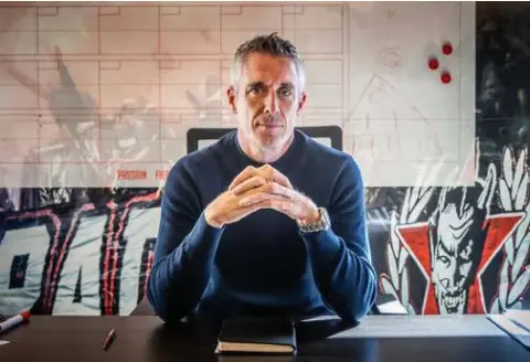 Twee maanden later geeft Fergal Harkin (45) zijn eerste interview als ...