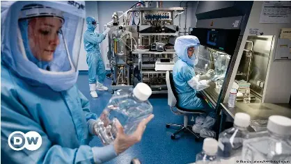 BioNTech и Pfizer приступают к испытаниям вакцины от "омикрона ...