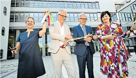 Erster Teil der Uni erstrahlt in neuem Glanz - PressReader
