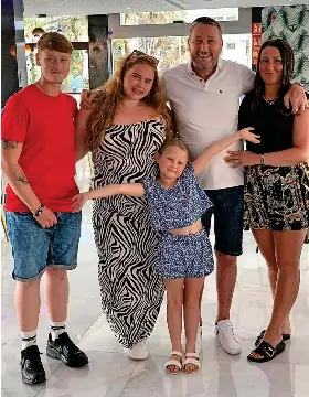 Leading light Tributes after boxing hero Wayne dies following MND ...