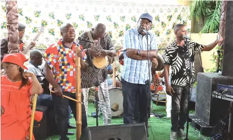 Fiel Didi e Lolito apresentam o melhor do semba angolano - PressReader