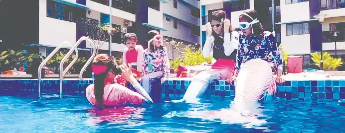 Muslimah-friendly mermaid classes - PressReader