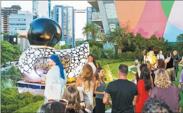 Una obra de philippe starck es intervenid­a por argentinos - PressReader