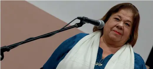 Corina, maestra siempre - PressReader