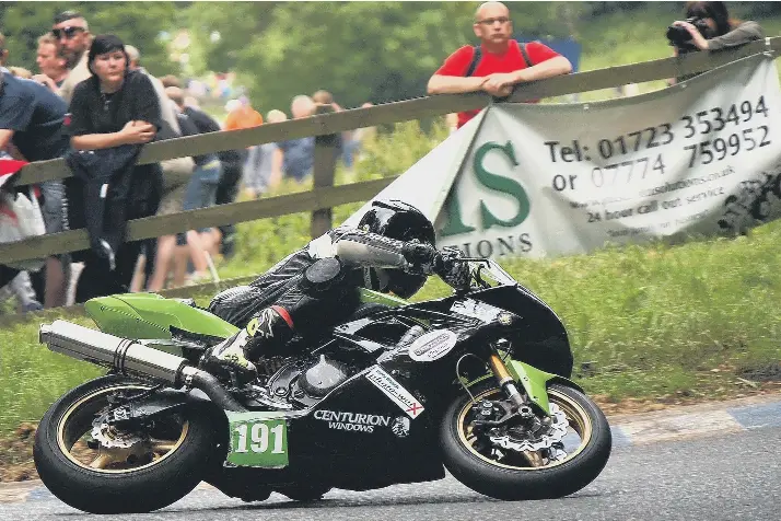 NEESOM AND COWTON IN FORM AT FESTIVAL - PressReader