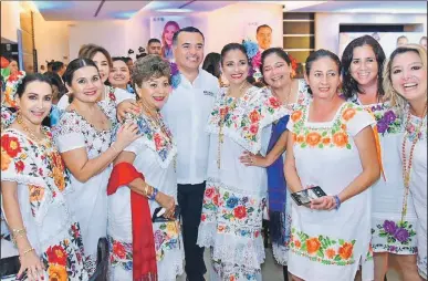 Apoyo a mujeres - PressReader