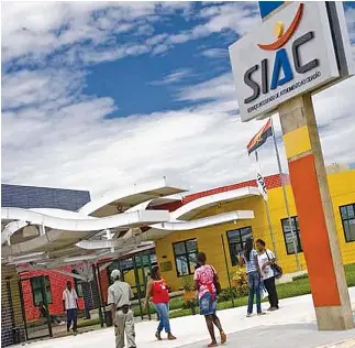 SERVIÇOS PÚBLICOS Balcões do SIAC voltam a abrir aos sábados - PressReader
