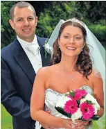 Hawk and Tara wed after snooker victory - PressReader