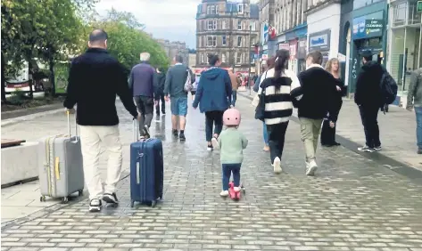 Elm Row ‘missed opportunit­y’ after return of parking bays - PressReader