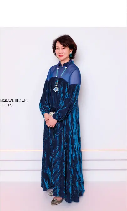 LEADING LIGHTS - PressReader