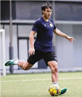 ‘DIFFERENT APPROACH’ WITH NO INT’L TIES - PressReader