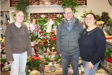 Le magasin Acacia fête ses 20 ans de vie parsemée de fleurs : « C’est ...