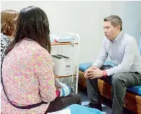 Reciben terapias de calidad - PressReader