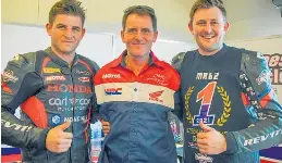 Brothers in enthrallin­g battle to finish line - PressReader