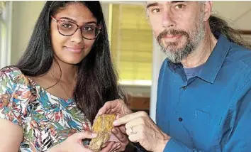 Makhanda researcher­s celebrate rare 410-million-year-old fossil find - PressReader
