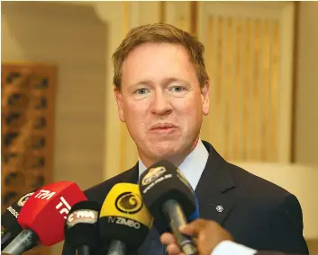 Chefe de Estado informado sobre progressos da De Beers no mercado ...