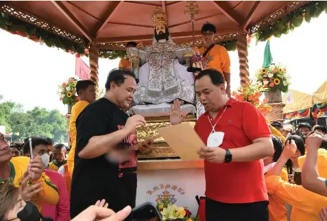 3 dead, 9 hurt in Apalit fluvial parade mishap - PressReader